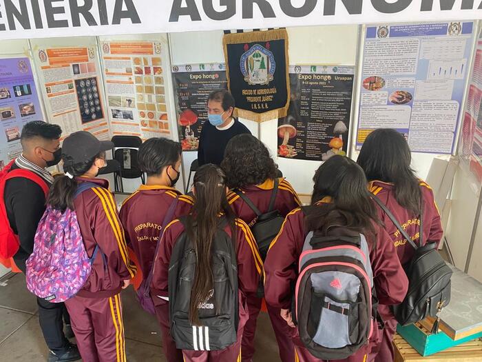 Visita a la Exporienta 2022 :: PREPARATORIA HIDALGO Y MORELOS